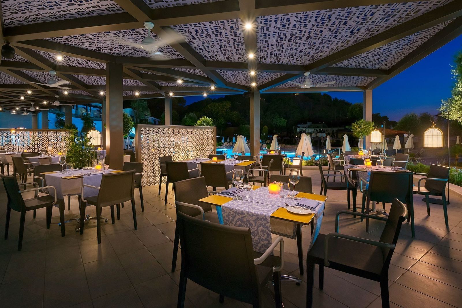 Fine dining restaurant rhodes | Aquamarine a la carte Restaurant